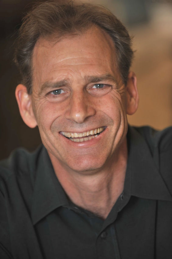 Sherpa Society. Yonathan Dominitz | Structured Creative Thinking Leader